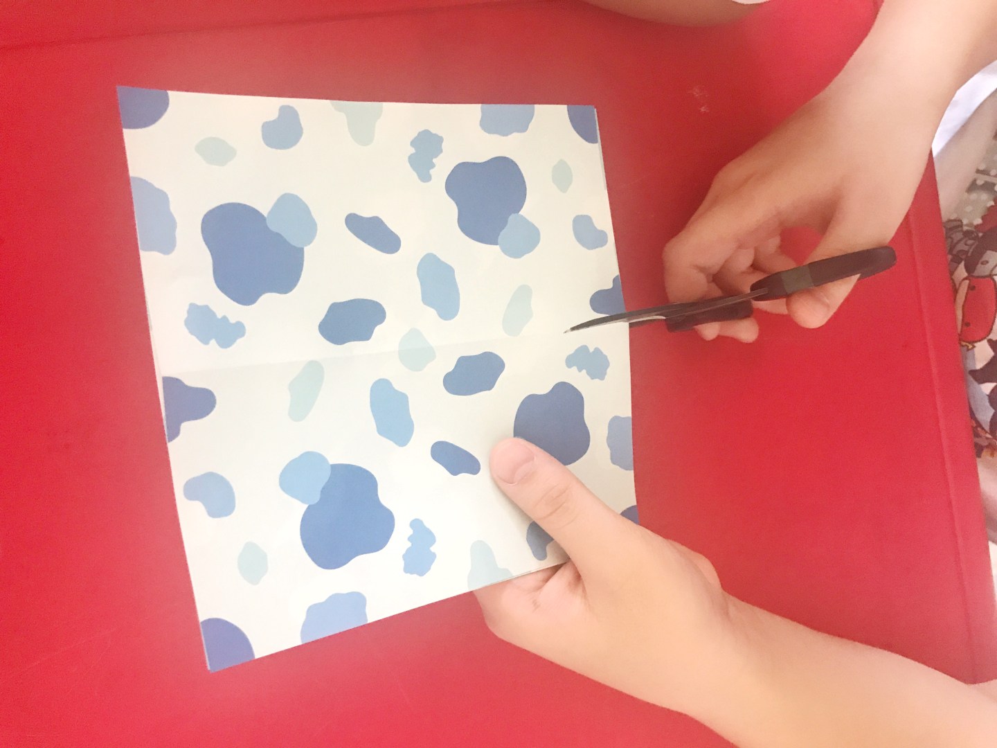 Worm Race – Domestic Goddess Tonni