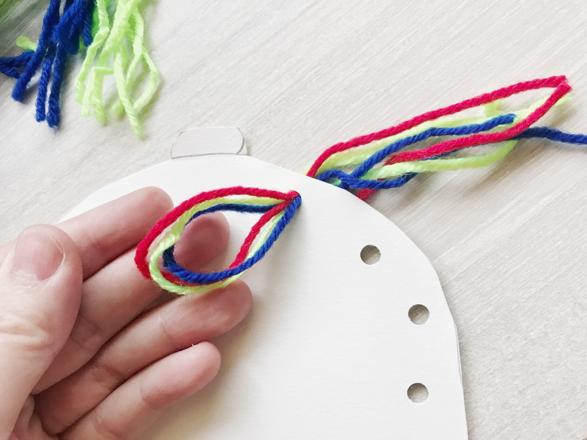 Yarn Cutting – Domestic Goddess Tonni